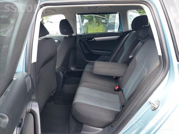 Zils Volkswagen Passat B7 2012 Cēsis, ar dzinēja tilpumu 1.60 L un nobraukumu 279 tūkst. km par 5500 €, foto 7 vietnē AUTOMOTO.COM.LV