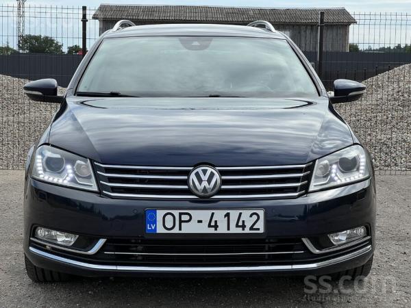 Blue Volkswagen Passat B7 2012 in Tukums, with an engine capacity of 2.00 L and mileage of 0 thousand km for 4890 €, photo 4 on AUTOMOTO.COM.LV