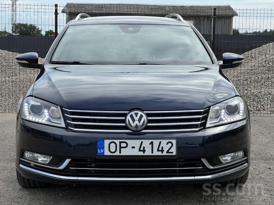 Zils Volkswagen Passat B7 2012 Tukums, ar dzinēja tilpumu 2.00 L un nobraukumu 0 tūkst. km par 4890 €, foto 5 vietnē AUTOMOTO.COM.LV