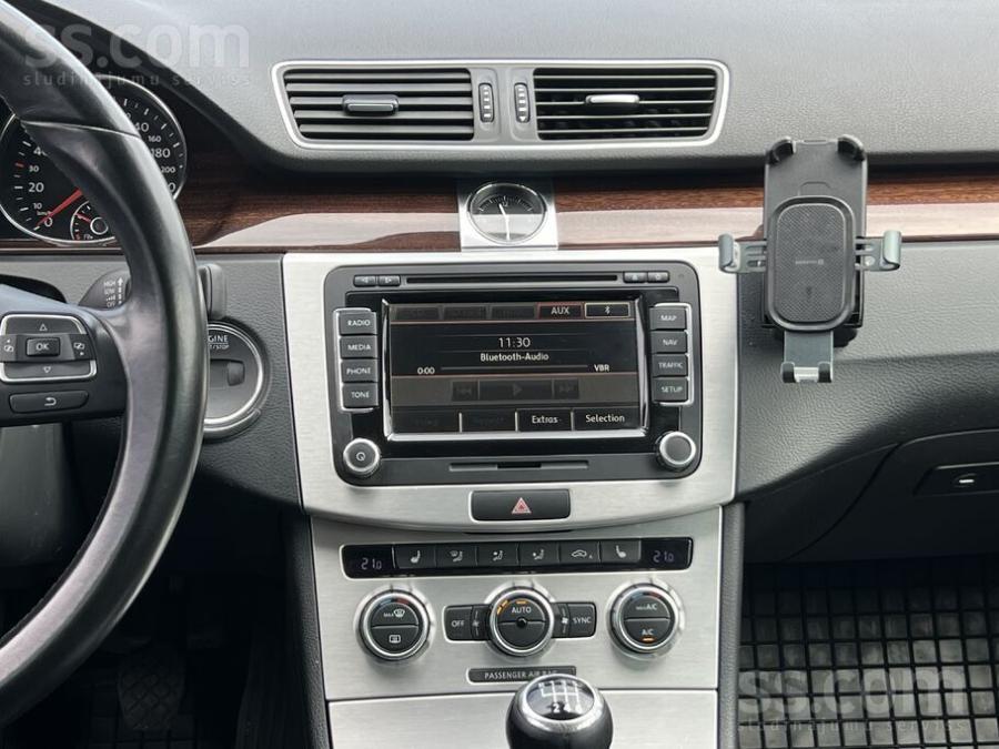 Zils Volkswagen Passat B7 2012 Tukums, ar dzinēja tilpumu 2.00 L un nobraukumu 0 tūkst. km par 4890 €, foto 19 vietnē AUTOMOTO.COM.LV