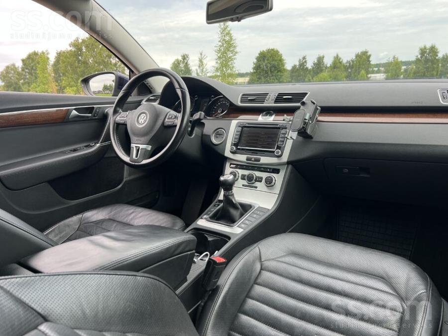 Zils Volkswagen Passat B7 2012 Tukums, ar dzinēja tilpumu 2.00 L un nobraukumu 0 tūkst. km par 4890 €, foto 21 vietnē AUTOMOTO.COM.LV