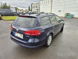 Blue Volkswagen Passat B7 2012 in Riga, with an engine capacity of 1.60 L and mileage of 447 thousand km for 2990 €, photo 4 on AUTOMOTO.COM.LV