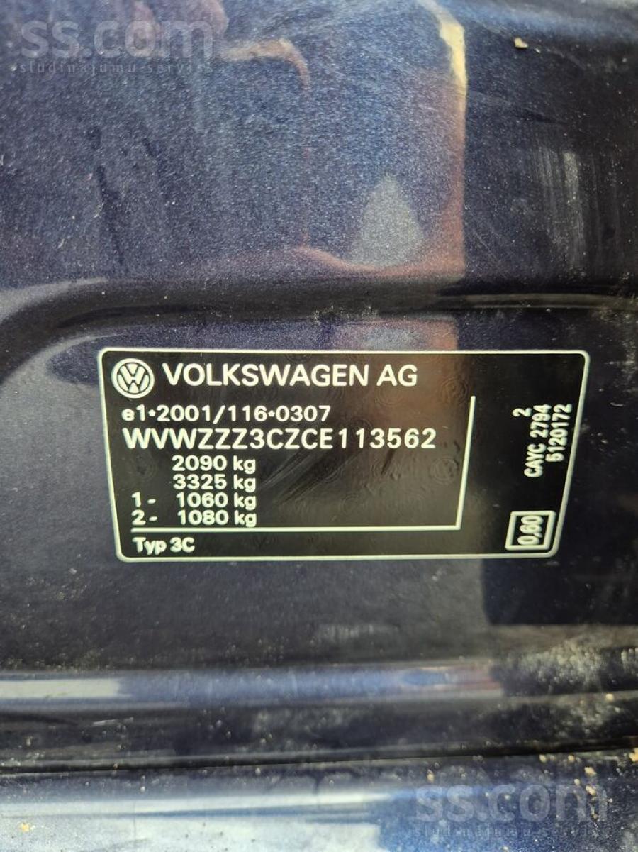 Blue Volkswagen Passat B7 2012 in Riga, with an engine capacity of 1.60 L and mileage of 447 thousand km for 2990 €, photo 9 on AUTOMOTO.COM.LV