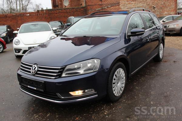 Blue Volkswagen Passat B7 2013 in Liepaja, with an engine capacity of 1.60 L and mileage of 248 thousand km for 7200 €, photo 2 on AUTOMOTO.COM.LV
