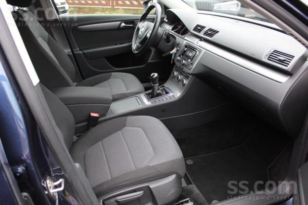Blue Volkswagen Passat B7 2013 in Liepaja, with an engine capacity of 1.60 L and mileage of 248 thousand km for 7200 €, photo 8 on AUTOMOTO.COM.LV