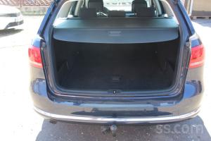 Blue Volkswagen Passat B7 2013 in Liepaja, with an engine capacity of 1.60 L and mileage of 248 thousand km for 7200 €, photo 6 on AUTOMOTO.COM.LV