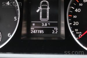 Blue Volkswagen Passat B7 2013 in Liepaja, with an engine capacity of 1.60 L and mileage of 248 thousand km for 7200 €, photo 14 on AUTOMOTO.COM.LV