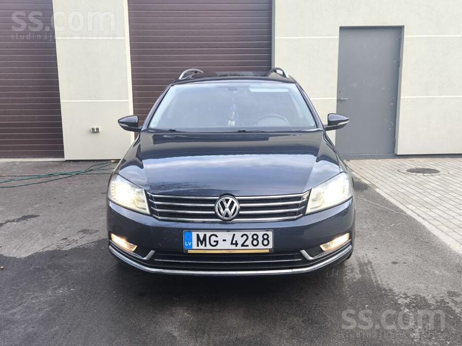 Zils Volkswagen Passat B7 2013 Jūrmala, ar dzinēja tilpumu 1.60 L un nobraukumu 370 tūkst. km par 3500 €, foto 6 vietnē AUTOMOTO.COM.LV
