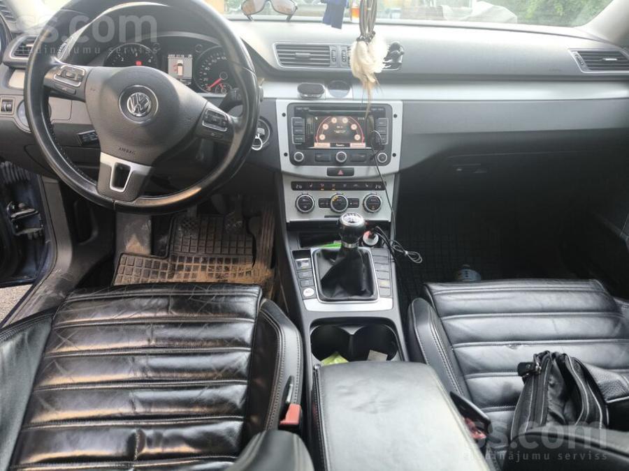 Zils Volkswagen Passat B7 2013 Jūrmala, ar dzinēja tilpumu 1.60 L un nobraukumu 370 tūkst. km par 3500 €, foto 13 vietnē AUTOMOTO.COM.LV