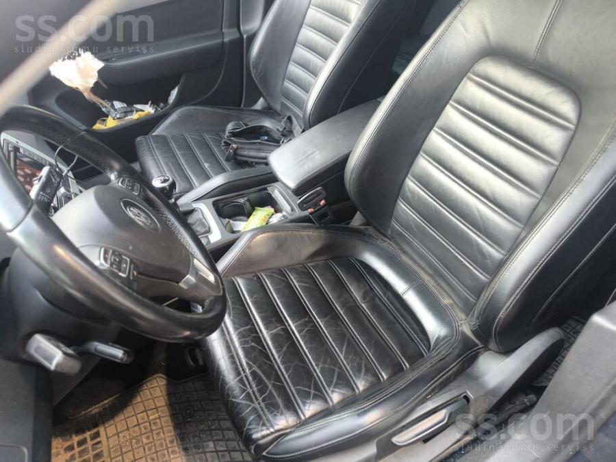 Zils Volkswagen Passat B7 2013 Jūrmala, ar dzinēja tilpumu 1.60 L un nobraukumu 370 tūkst. km par 3500 €, foto 14 vietnē AUTOMOTO.COM.LV