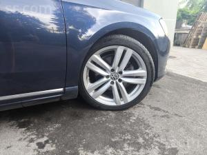 Zils Volkswagen Passat B7 2013 Jūrmala, ar dzinēja tilpumu 1.60 L un nobraukumu 370 tūkst. km par 3500 €, foto 19 vietnē AUTOMOTO.COM.LV