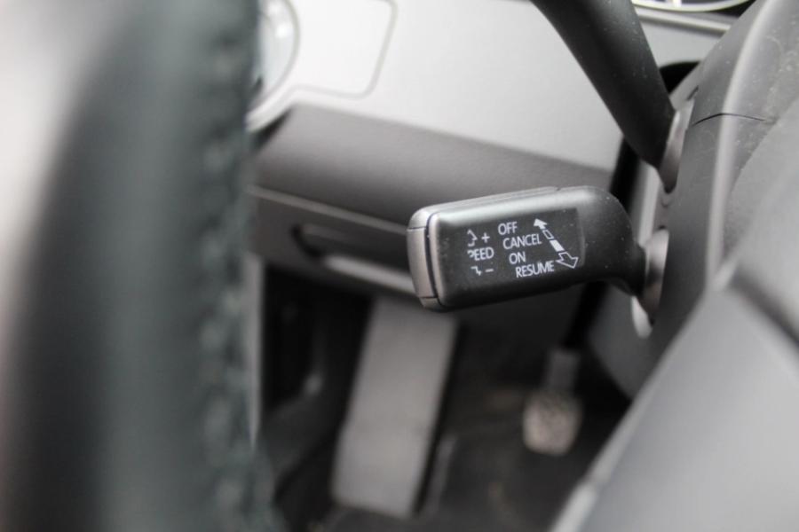 Zils Volkswagen Passat B7 2013 Rīga, ar dzinēja tilpumu 1.60 L un nobraukumu 248 tūkst. km par 7200 €, foto 9 vietnē AUTOMOTO.COM.LV