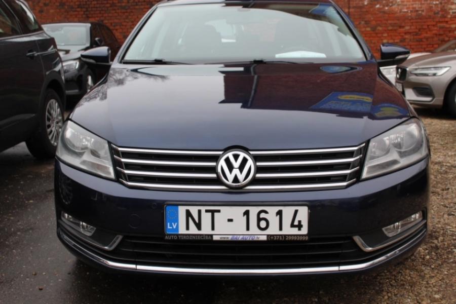 Zils Volkswagen Passat B7 2013 Rīga, ar dzinēja tilpumu 1.60 L un nobraukumu 248 tūkst. km par 7200 €, foto 14 vietnē AUTOMOTO.COM.LV
