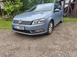 Blue Volkswagen Passat B7 2013 in Riga, with an engine capacity of 2.00 L and mileage of 418 thousand km for 3200 €, photo  on AUTOMOTO.COM.LV