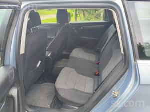 Blue Volkswagen Passat B7 2013 in Riga, with an engine capacity of 2.00 L and mileage of 418 thousand km for 3200 €, photo 5 on AUTOMOTO.COM.LV