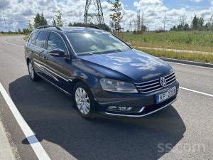 Zils Volkswagen Passat B7 2013 Liepāja, ar dzinēja tilpumu 2.00 L un nobraukumu 298 tūkst. km par 6300 €, foto 3 vietnē AUTOMOTO.COM.LV