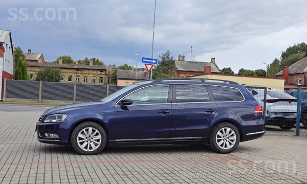 Blue Volkswagen Passat B7 2014 in Liepaja, with an engine capacity of 2.00 L and mileage of 293 thousand km for 7500 €, photo 2 on AUTOMOTO.COM.LV