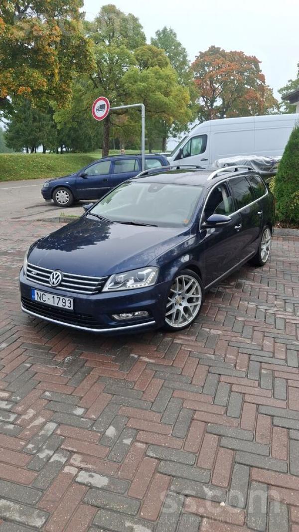 Фольксваген Пассат Б7 2014 в Алуксне на AUTOMOTO.COM.LV Синий Фольксваген Пассат Б7 2014 в Алуксне, объемом двигателя 2.00 л и пробегом 390 тыс. км за 4300 €, фото 9 на AUTOMOTO.COM.LV