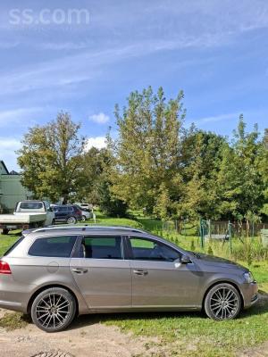 Brown Volkswagen Passat B7 2012 in Daugavpils, with an engine capacity of 2.00 L and mileage of 380 thousand km for 4350 €, photo 5 on AUTOMOTO.COM.LV