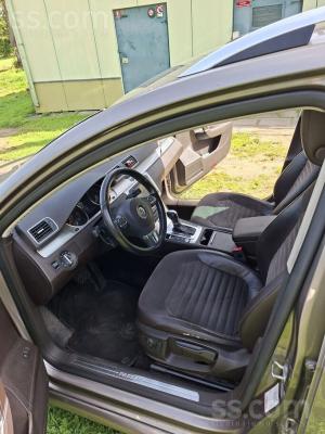 Brown Volkswagen Passat B7 2012 in Daugavpils, with an engine capacity of 2.00 L and mileage of 380 thousand km for 4350 €, photo 10 on AUTOMOTO.COM.LV