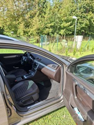 Brown Volkswagen Passat B7 2012 in Daugavpils, with an engine capacity of 2.00 L and mileage of 380 thousand km for 4350 €, photo 11 on AUTOMOTO.COM.LV