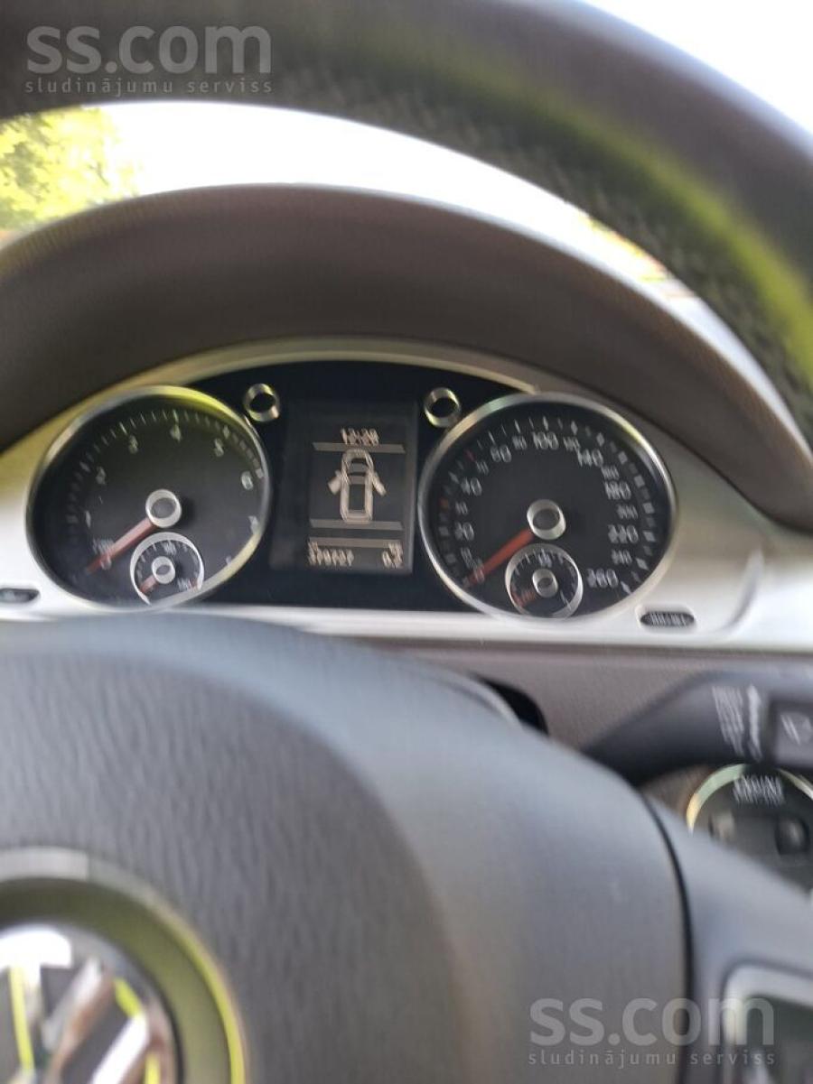 Brown Volkswagen Passat B7 2012 in Daugavpils, with an engine capacity of 2.00 L and mileage of 380 thousand km for 4350 €, photo 14 on AUTOMOTO.COM.LV