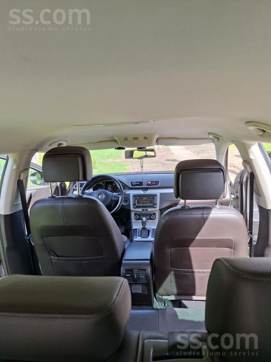 Brown Volkswagen Passat B7 2012 in Daugavpils, with an engine capacity of 2.00 L and mileage of 380 thousand km for 4350 €, photo 18 on AUTOMOTO.COM.LV