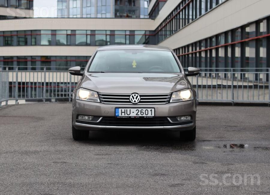 Brown Volkswagen Passat B7 2011 in Riga, with an engine capacity of 1.80 L and mileage of 182 thousand km for 3880 €, photo 3 on AUTOMOTO.COM.LV