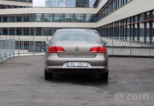 Brown Volkswagen Passat B7 2011 in Riga, with an engine capacity of 1.80 L and mileage of 182 thousand km for 3880 €, photo 6 on AUTOMOTO.COM.LV