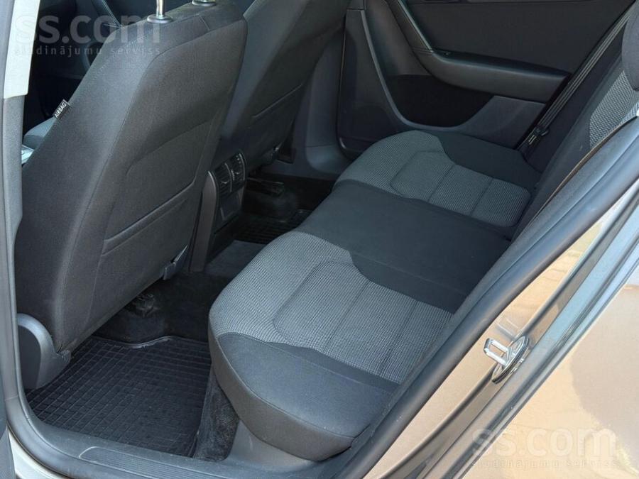 Brown Volkswagen Passat B7 2011 in Riga, with an engine capacity of 1.80 L and mileage of 182 thousand km for 3880 €, photo 9 on AUTOMOTO.COM.LV