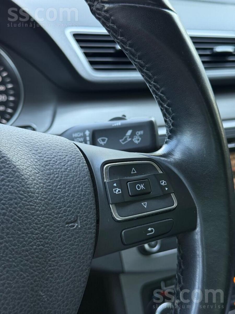 Brown Volkswagen Passat B7 2011 in Riga, with an engine capacity of 1.80 L and mileage of 182 thousand km for 3880 €, photo 17 on AUTOMOTO.COM.LV