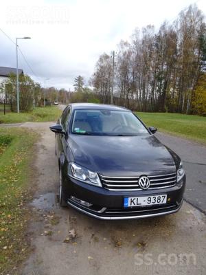 Brown Volkswagen Passat B7 2011 in Riga, with an engine capacity of 2.00 L and mileage of 320 thousand km for 5200 €, photo 3 on AUTOMOTO.COM.LV