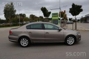 Brown Volkswagen Passat B7 2011 in Riga, with an engine capacity of 2.00 L and mileage of 379 thousand km for 2490 €, photo 5 on AUTOMOTO.COM.LV