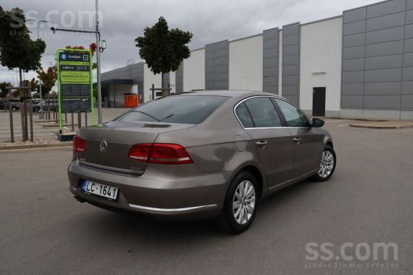 Brūns Volkswagen Passat B7 2011 Rīga, ar dzinēja tilpumu 2.00 L un nobraukumu 379 tūkst. km par 2490 €, foto 7 vietnē AUTOMOTO.COM.LV