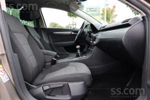 Brown Volkswagen Passat B7 2011 in Riga, with an engine capacity of 2.00 L and mileage of 379 thousand km for 2490 €, photo 11 on AUTOMOTO.COM.LV