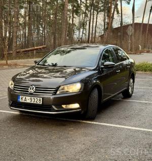 Brown Volkswagen Passat B7 2012 in Riga, with an engine capacity of 2.00 L and mileage of 227 thousand km for 6290 €, photo 6 on AUTOMOTO.COM.LV