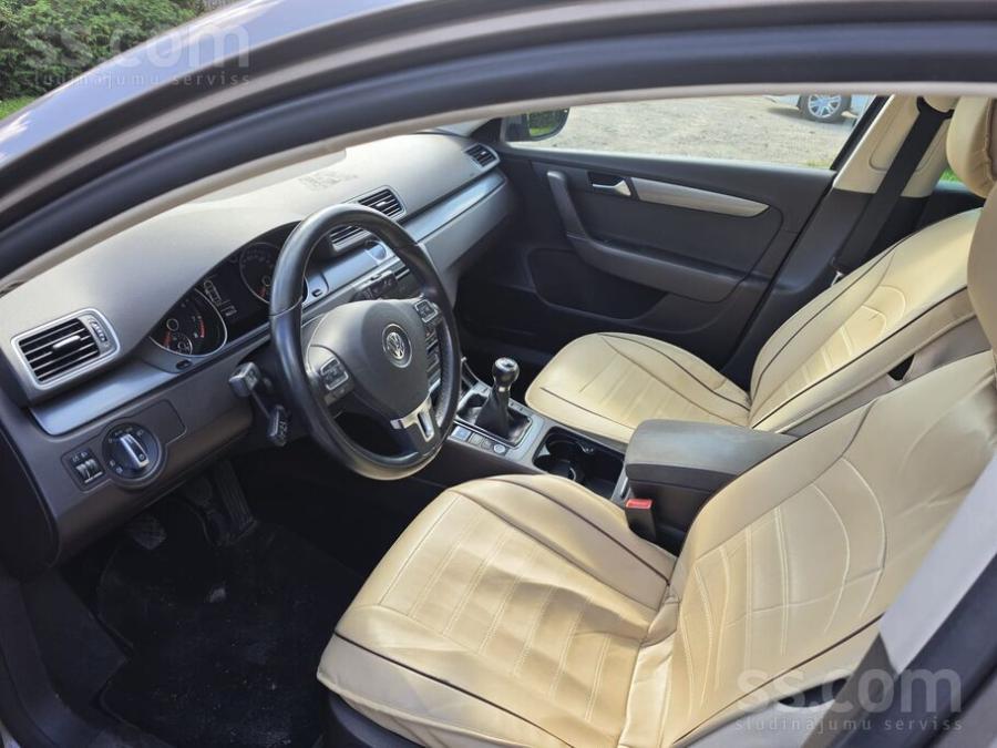 Brown Volkswagen Passat B7 2012 in Jurmala, with an engine capacity of 1.80 L and mileage of 136 thousand km for 6500 €, photo 7 on AUTOMOTO.COM.LV