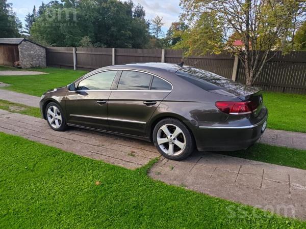 Brown Volkswagen Passat B7 2012 in Aizkraukle, with an engine capacity of 2.00 L and mileage of 284 thousand km for 6900 €, photo 3 on AUTOMOTO.COM.LV