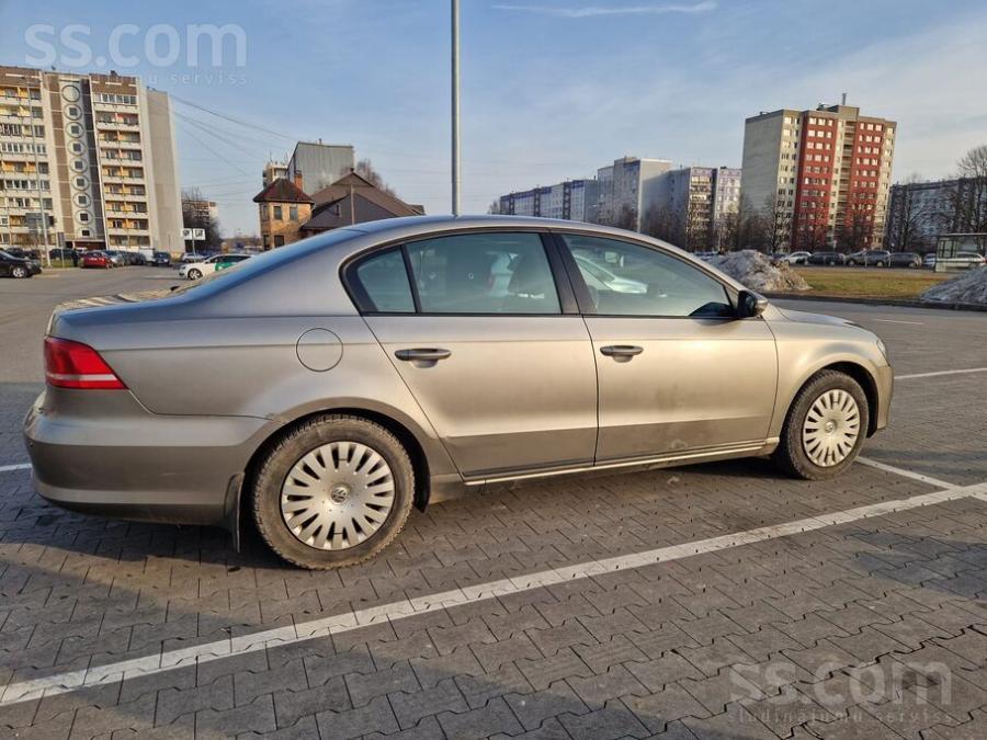 Brūns Volkswagen Passat B7 2013 Rīga, ar dzinēja tilpumu 1.40 L un nobraukumu 220 tūkst. km par 3350 €, foto 3 vietnē AUTOMOTO.COM.LV