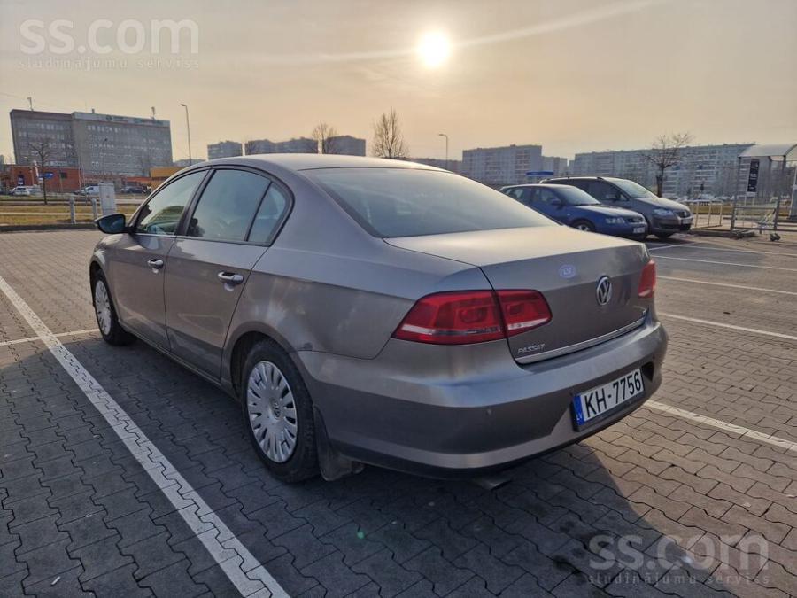 Brūns Volkswagen Passat B7 2013 Rīga, ar dzinēja tilpumu 1.40 L un nobraukumu 220 tūkst. km par 3350 €, foto 11 vietnē AUTOMOTO.COM.LV