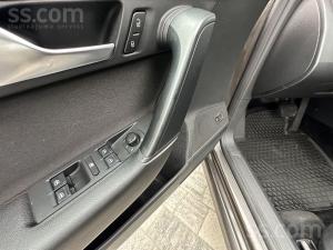Brown Volkswagen Passat B7 2013 in Riga, with an engine capacity of 1.40 L and mileage of 330 thousand km for 4300 €, photo 9 on AUTOMOTO.COM.LV