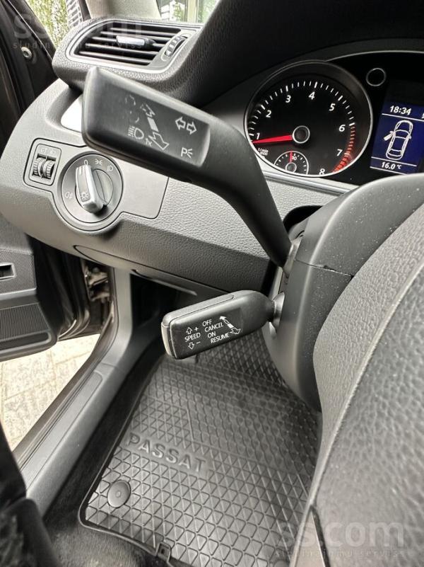 Brūns Volkswagen Passat B7 2013 Rīga, ar dzinēja tilpumu 1.40 L un nobraukumu 330 tūkst. km par 4300 €, foto 9 vietnē AUTOMOTO.COM.LV