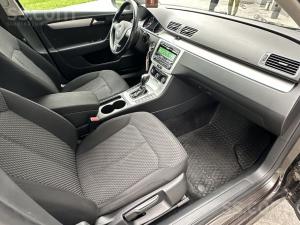 Brown Volkswagen Passat B7 2013 in Riga, with an engine capacity of 1.40 L and mileage of 330 thousand km for 4300 €, photo 15 on AUTOMOTO.COM.LV