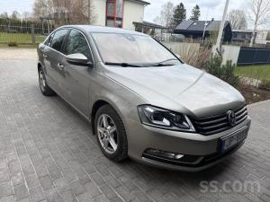 Brown Volkswagen Passat B7 2013 in Riga, with an engine capacity of 1.40 L and mileage of 301 thousand km for 4900 €, photo  on AUTOMOTO.COM.LV