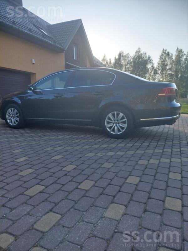Brown Volkswagen Passat B7 2014 in Jelgava, with an engine capacity of 2.00 L and mileage of 155 thousand km for 7500 €, photo 2 on AUTOMOTO.COM.LV