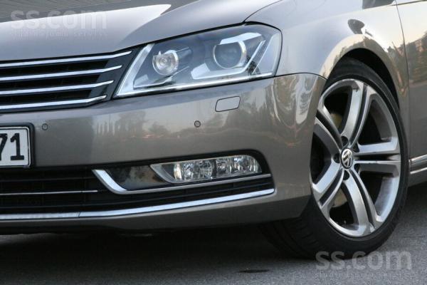 Brown Volkswagen Passat B7 2011 in Riga, with an engine capacity of 2.00 L and mileage of 435 thousand km for 7000 €, photo 2 on AUTOMOTO.COM.LV