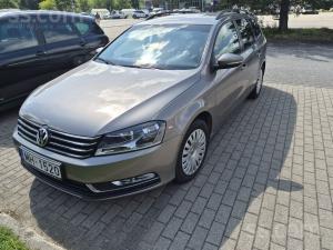 Brown Volkswagen Passat B7 2011 in Riga, with an engine capacity of 2.00 L and mileage of 190 thousand km for 5799 €, photo  on AUTOMOTO.COM.LV