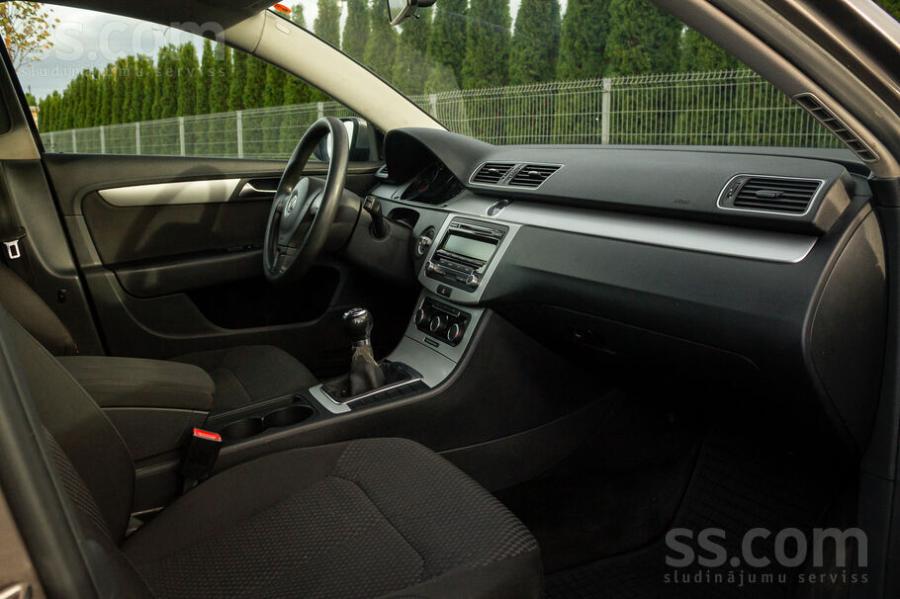Brūns Volkswagen Passat B7 2011 Jelgava, ar dzinēja tilpumu 1.80 L un nobraukumu 293 tūkst. km par 2790 €, foto 8 vietnē AUTOMOTO.COM.LV