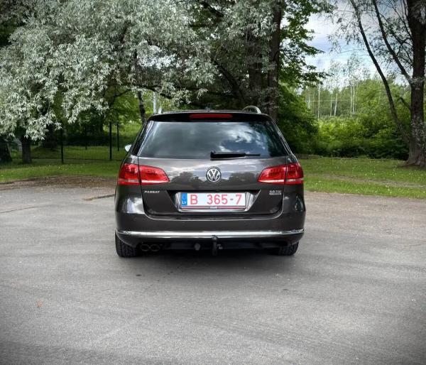 Brown Volkswagen Passat B7 2012 in Jurmala, with an engine capacity of 2.00 L and mileage of 191 thousand km for 1 €, photo 7 on AUTOMOTO.COM.LV