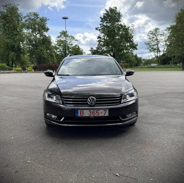 Brown Volkswagen Passat B7 2012 in Jurmala, with an engine capacity of 2.00 L and mileage of 191 thousand km for 1 €, photo 9 on AUTOMOTO.COM.LV